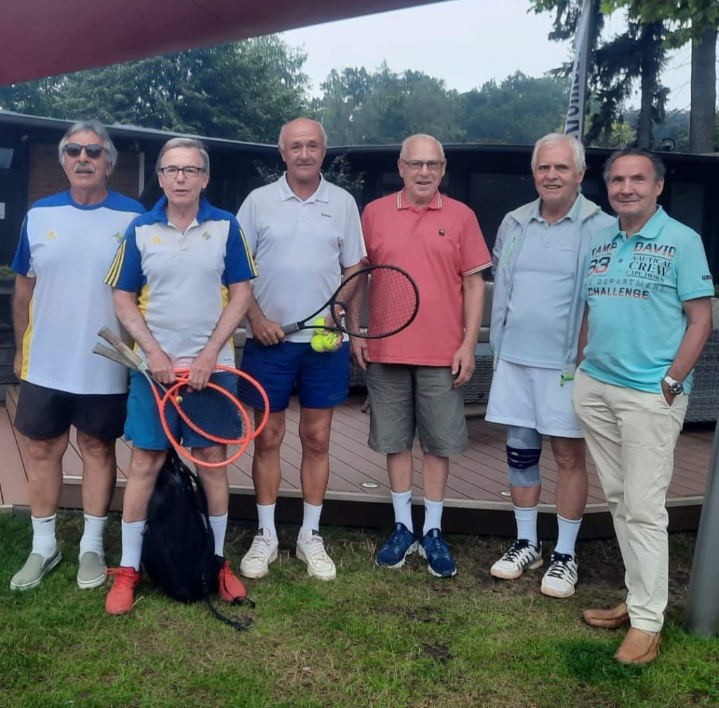Tennis - Herren 75 steigen in die Nordliga auf - THC Horn Hamm