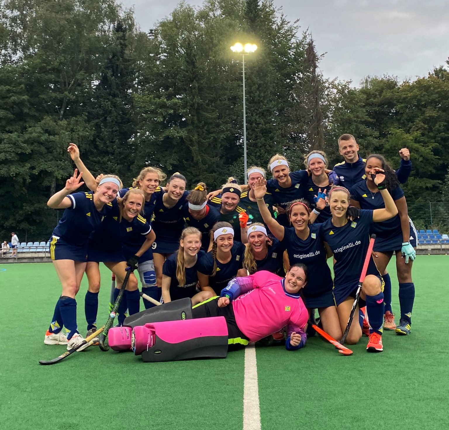Spielbericht 1. Damen Hockey - THC Horn Hamm